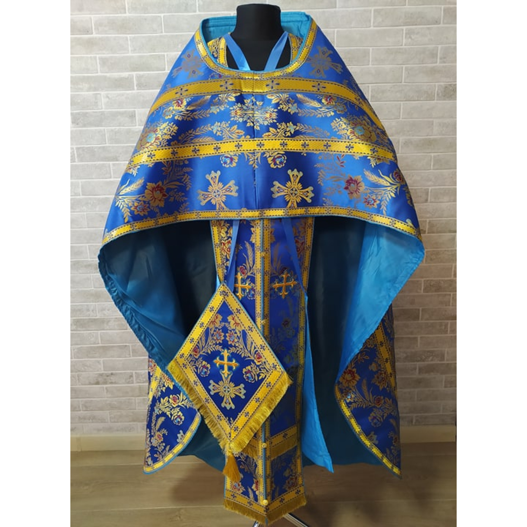 Slavic style vestments in brocade - Priest vestments - Clothes for ...