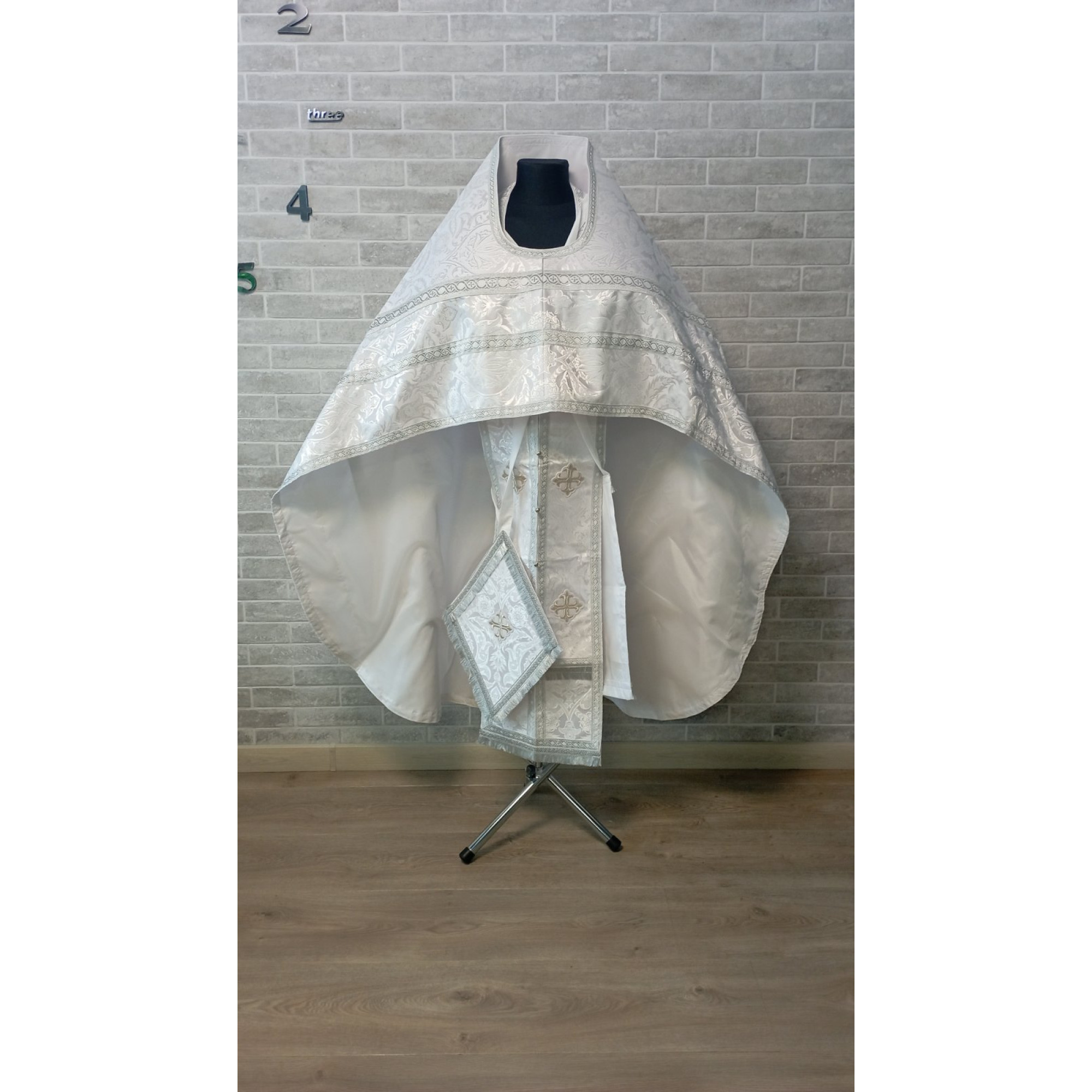 Slavic style vestments in brocade - Priest vestments - Clothes for ...