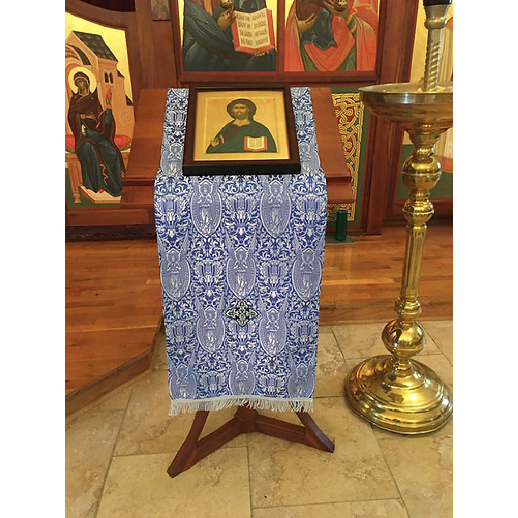 Altar cover - Covers for the altar table - Vestment on the altar ...