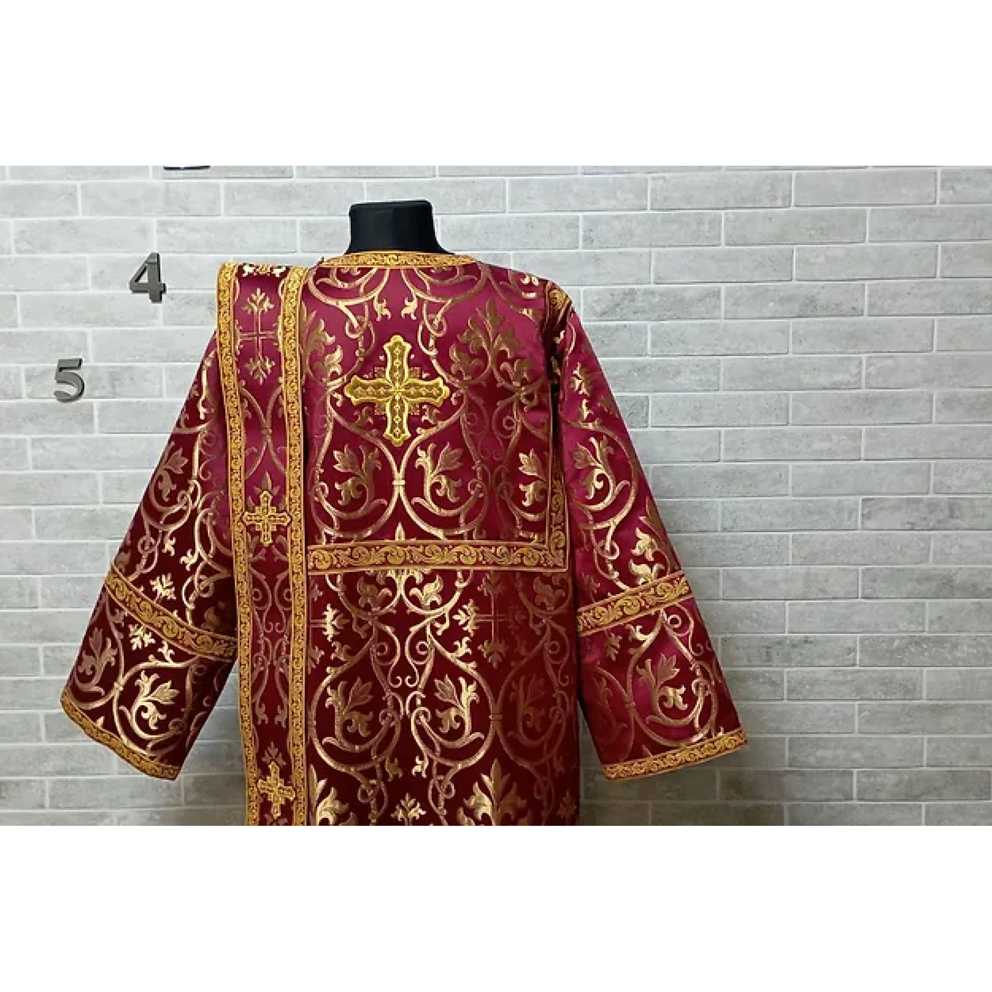 Brocade vestment for deacon - Stichar and orar in yellow-gold silk brocade