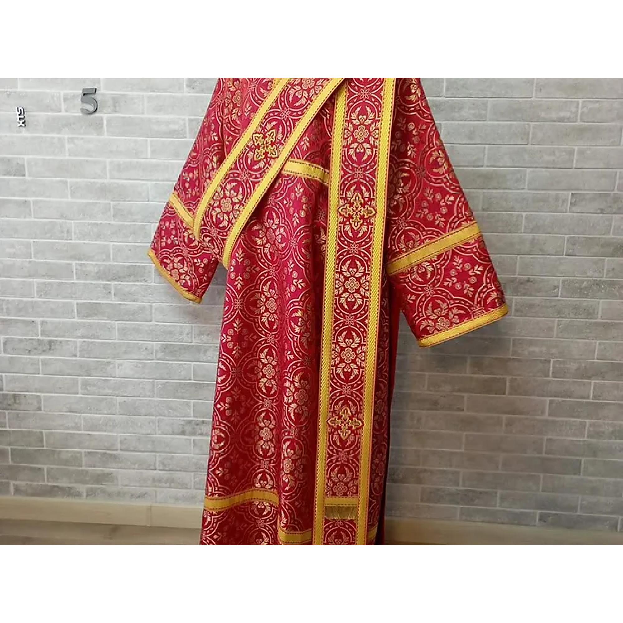 Brocade vestment for deacon - Stichar and orar in yellow-gold silk brocade