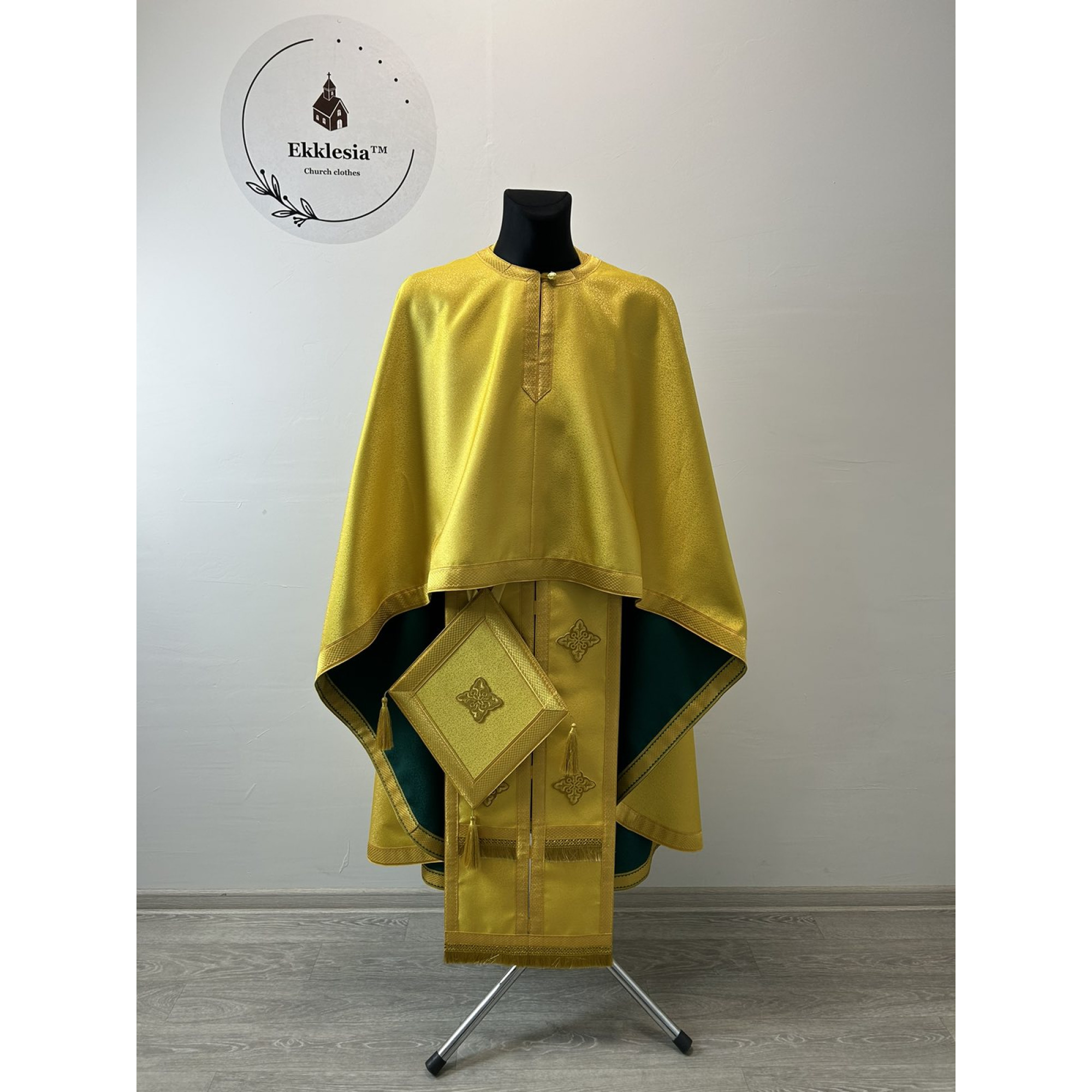 Reversible vestment - Double-sided two-color vestment set - Chaplain ...