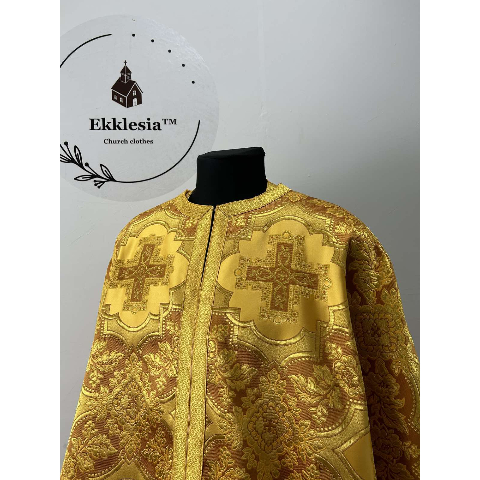 VGold priest vestment - Liturgical vestment on brocade - Church garment