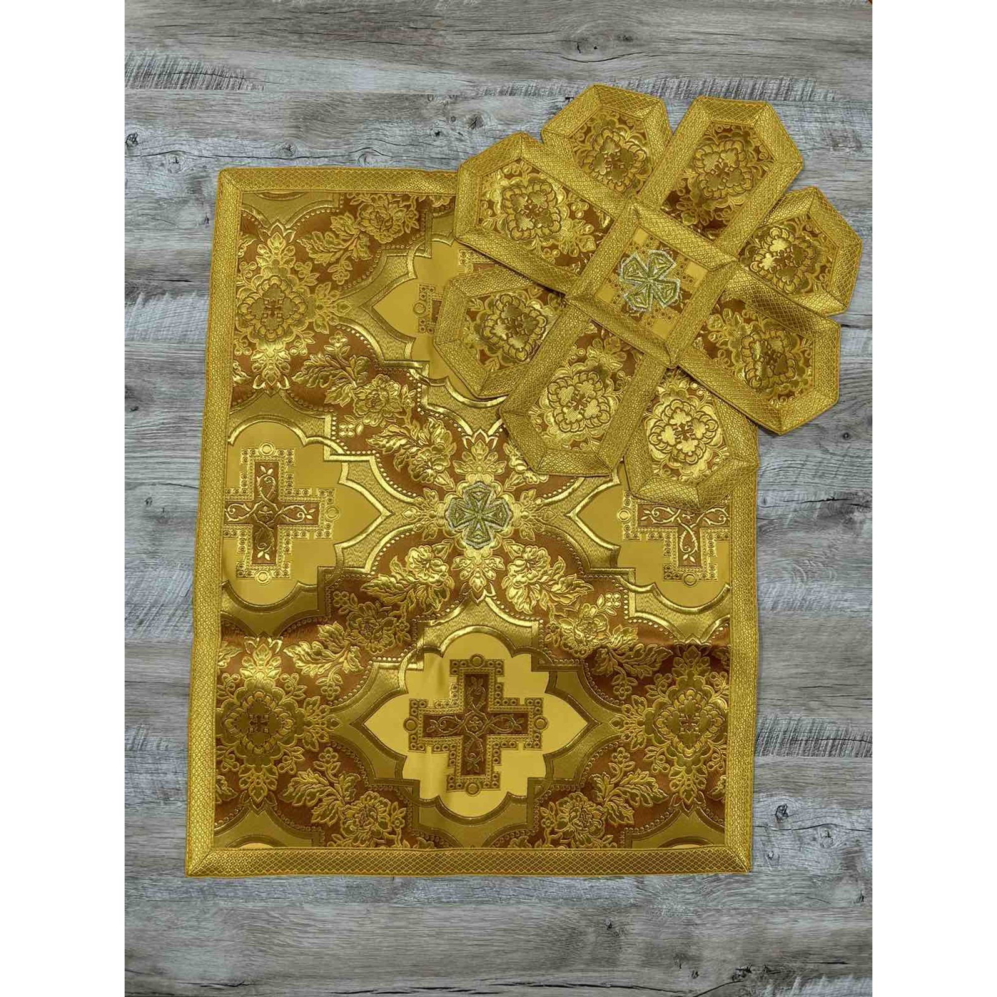 VGold priest vestment - Liturgical vestment on brocade - Church garment