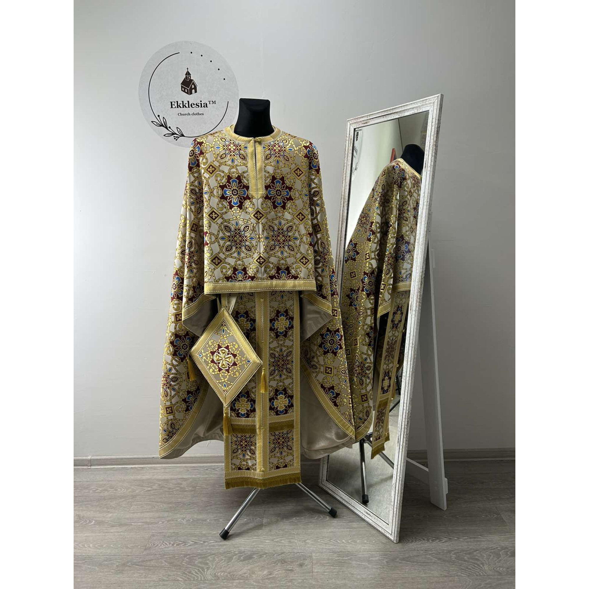 Priest's vestment on gold brocade - Orthodox vestment set - Greek style ...