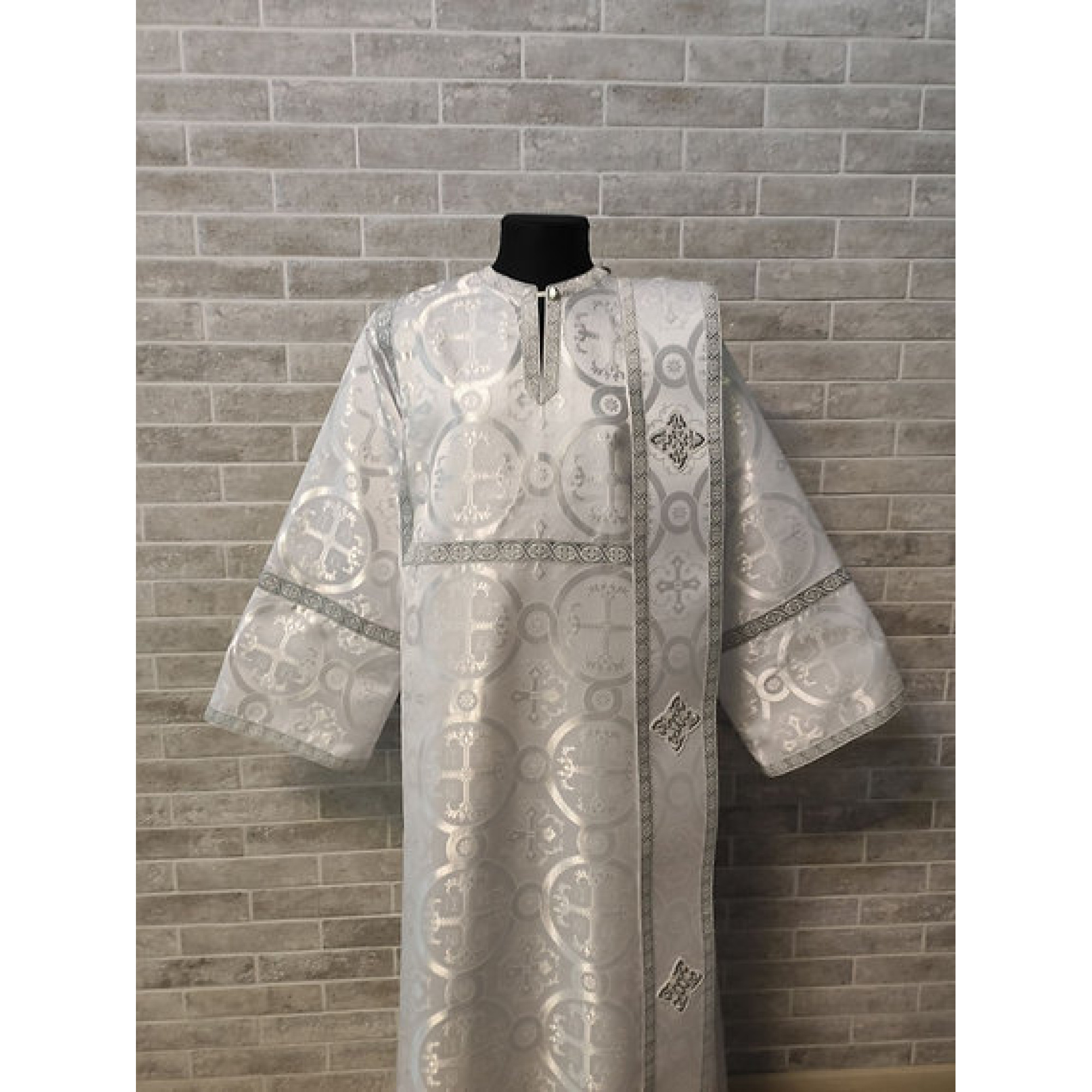 Brocade vestment for deacon - Stichar and orar in yellow-gold silk brocade