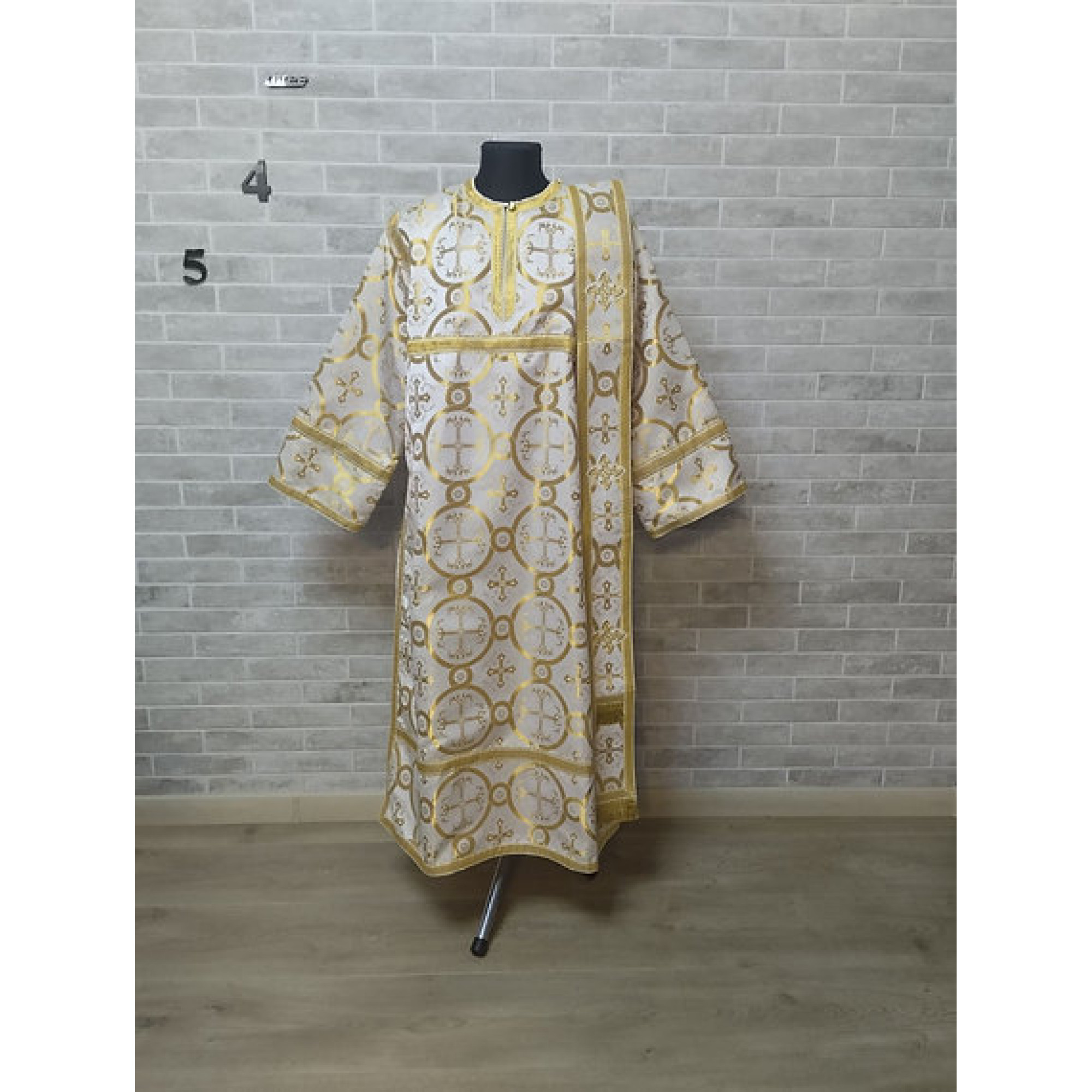 Brocade vestment for deacon - Stichar and orar in yellow-gold silk brocade