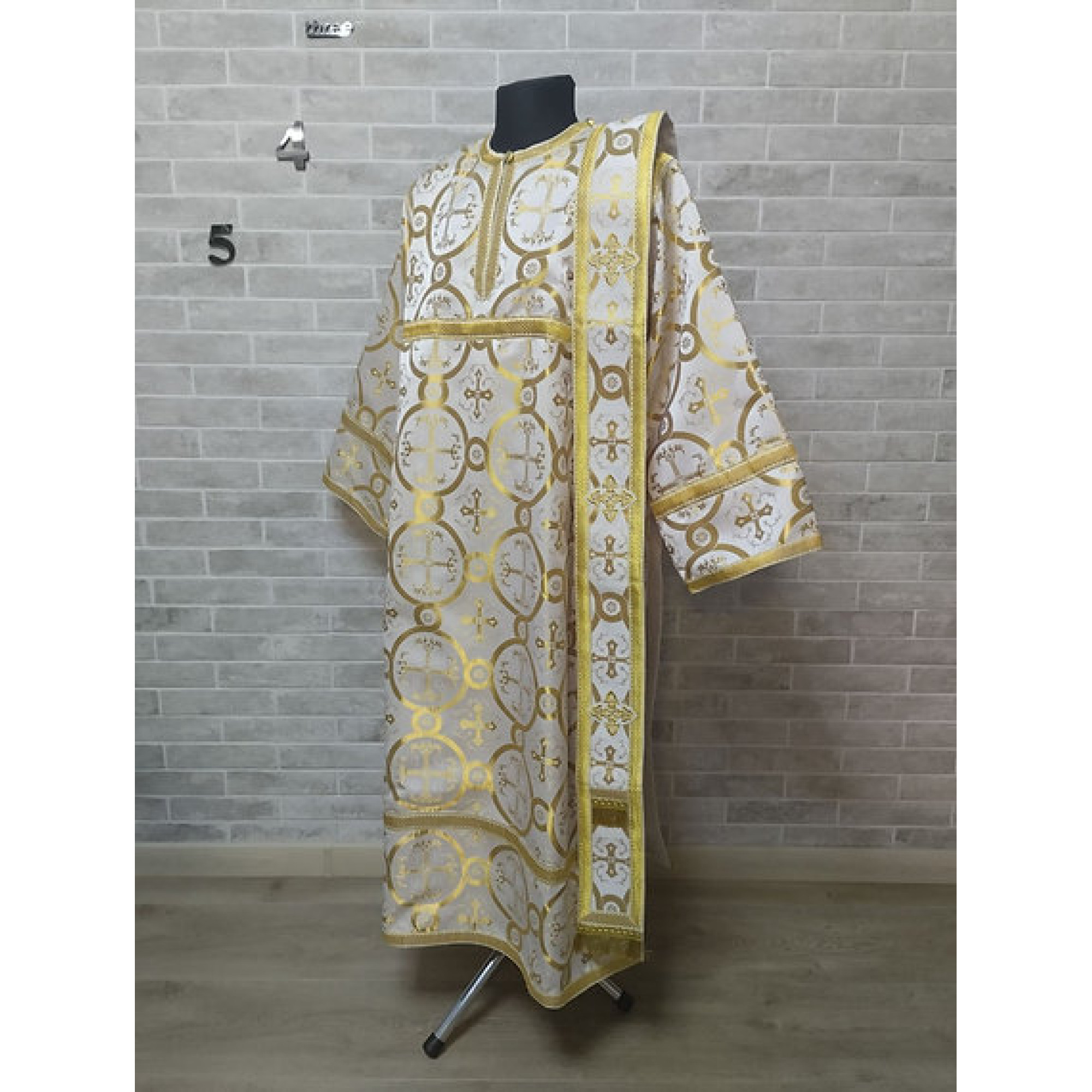 Brocade vestment for deacon - Stichar and orar in yellow-gold silk brocade