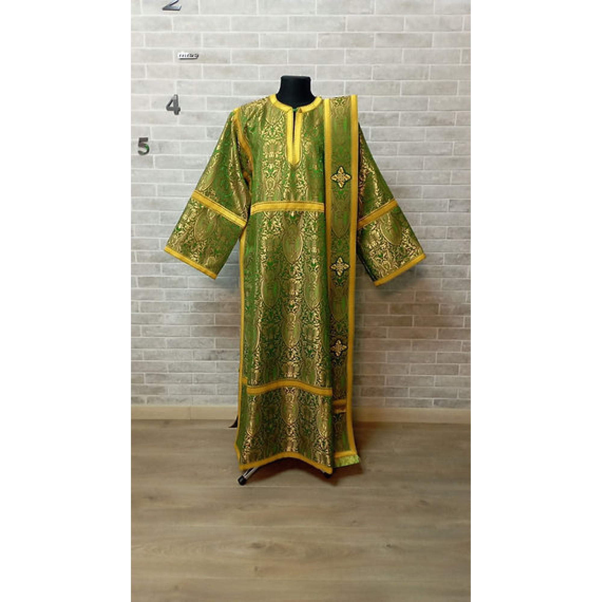 Brocade vestment for deacon - Stichar and orar in yellow-gold silk brocade