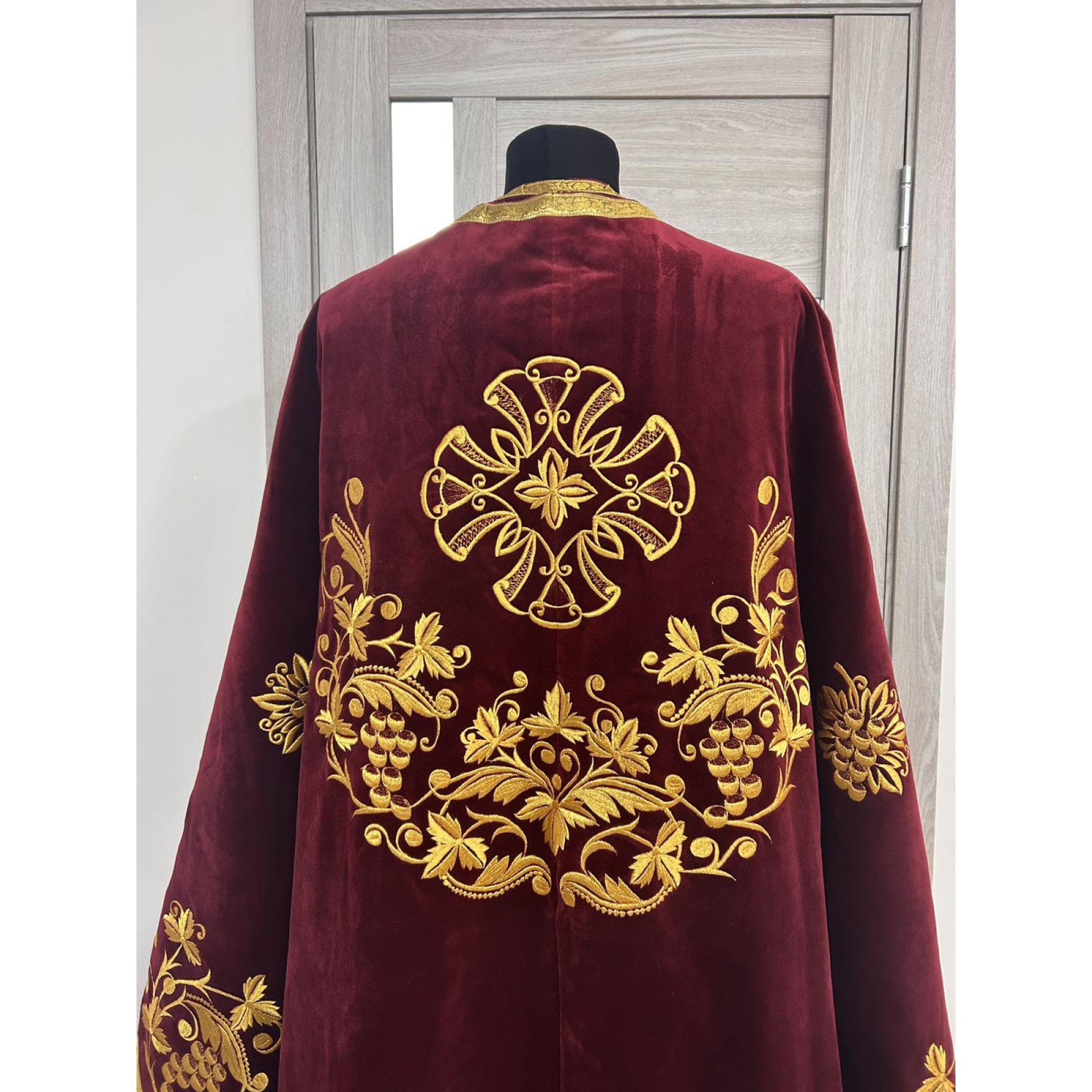 Greek vestment with solid epitrachyl - Priest robe - Orthodox vestments ...