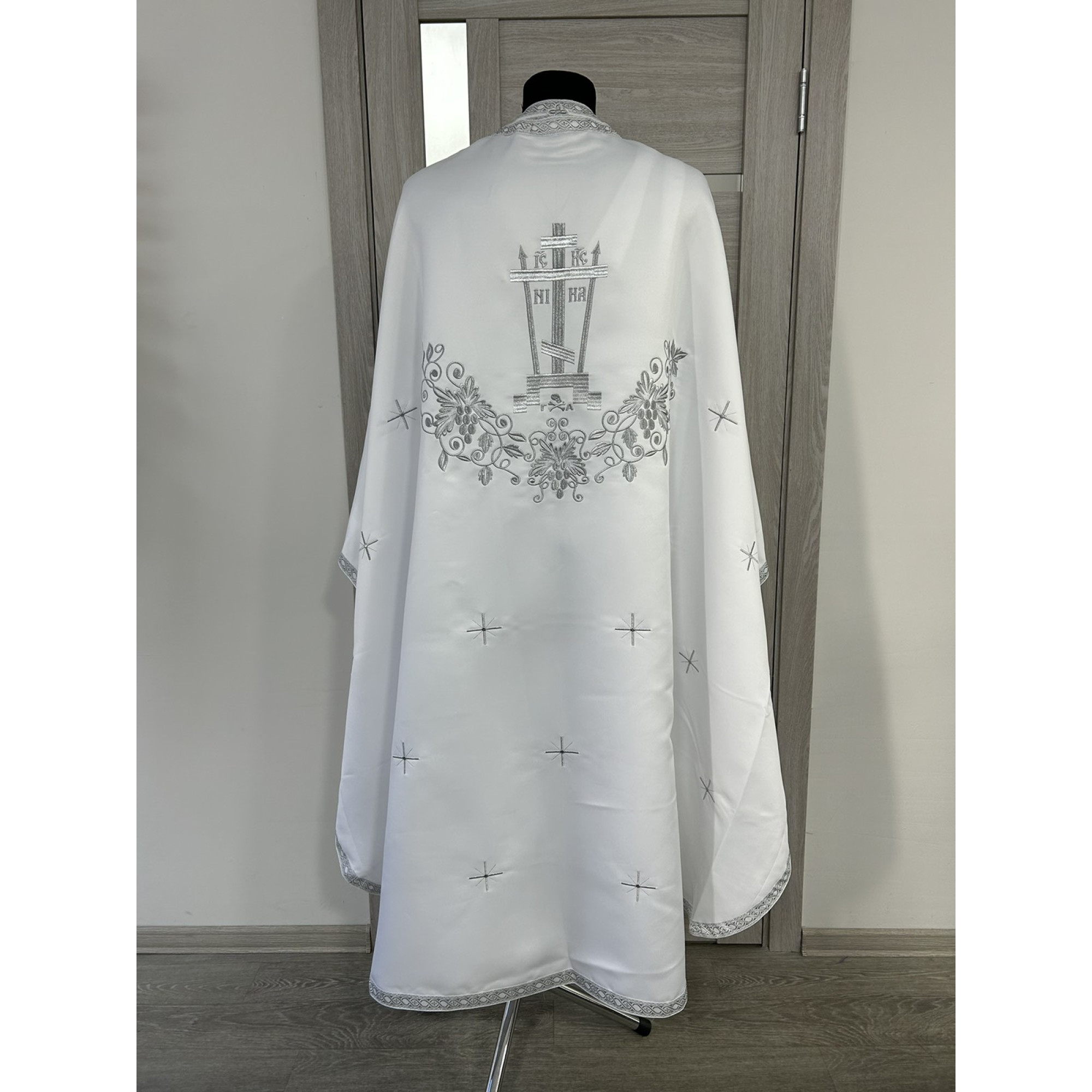 Calvary - Embroidered vestment set - Priest vestment in Greek style