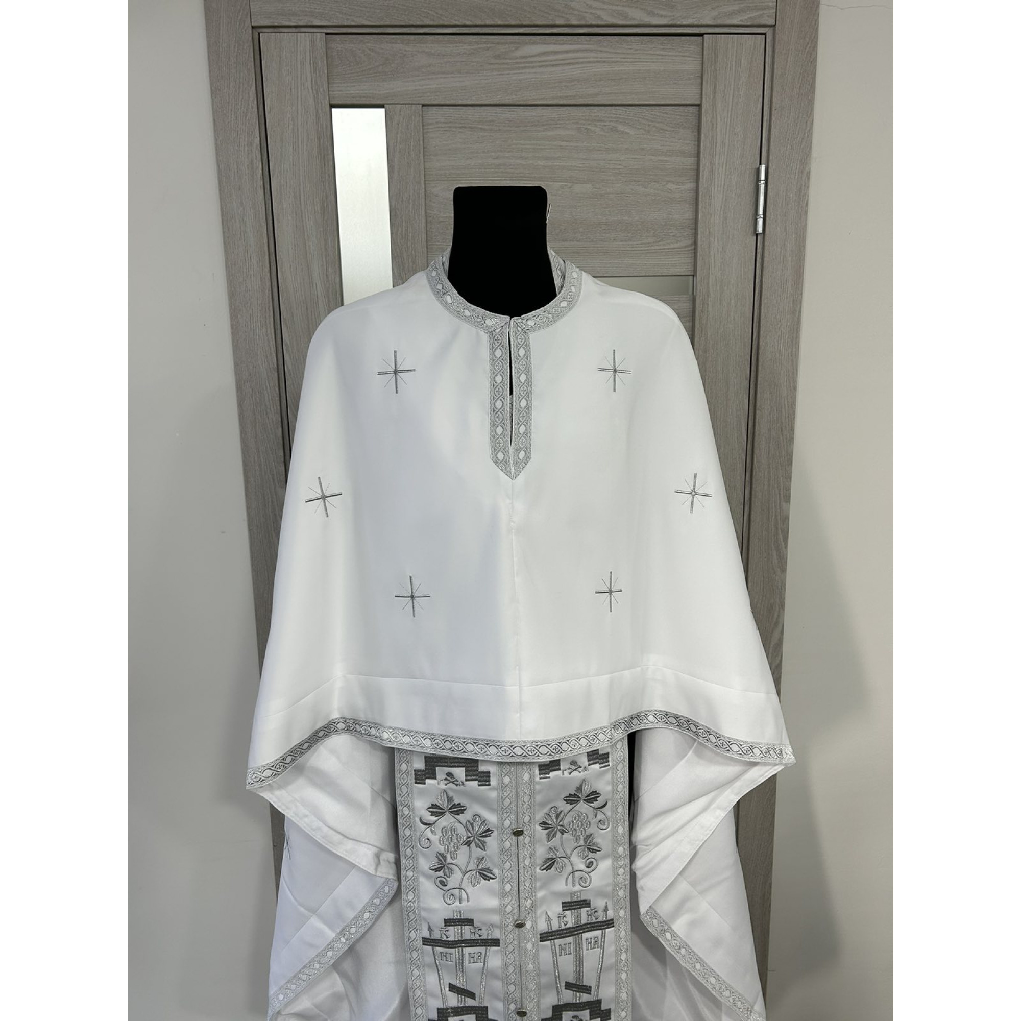 Calvary - Embroidered vestment set - Priest vestment in Greek style