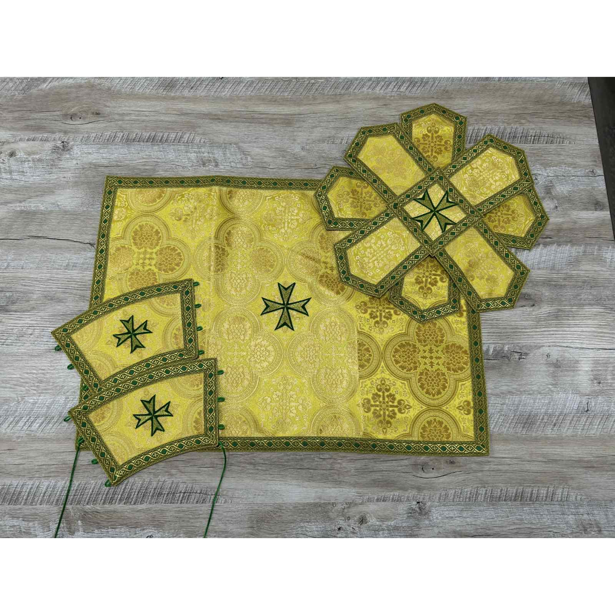 Priest vestment set with Matlese crosses - Phelon - Litrugical priest ...