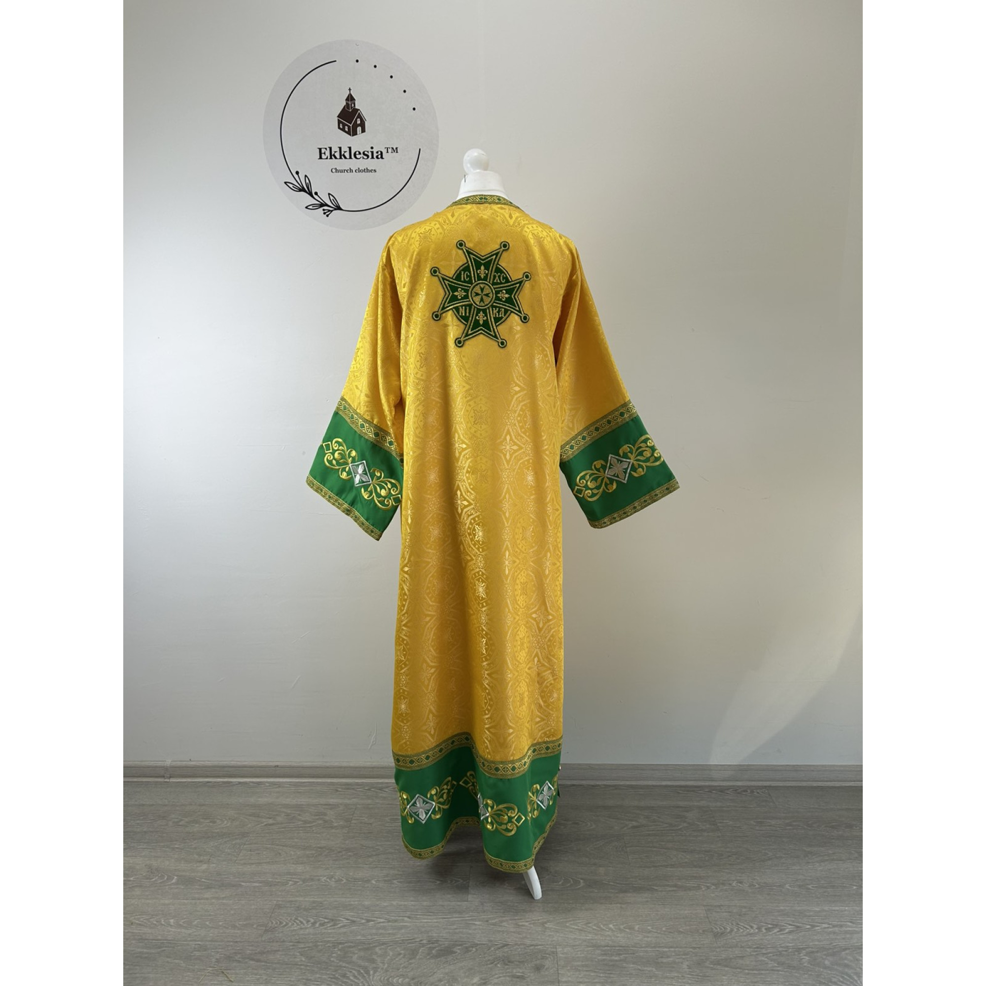 Embroidered deacon's vestment - Gabardine and brocadesticharion and orar